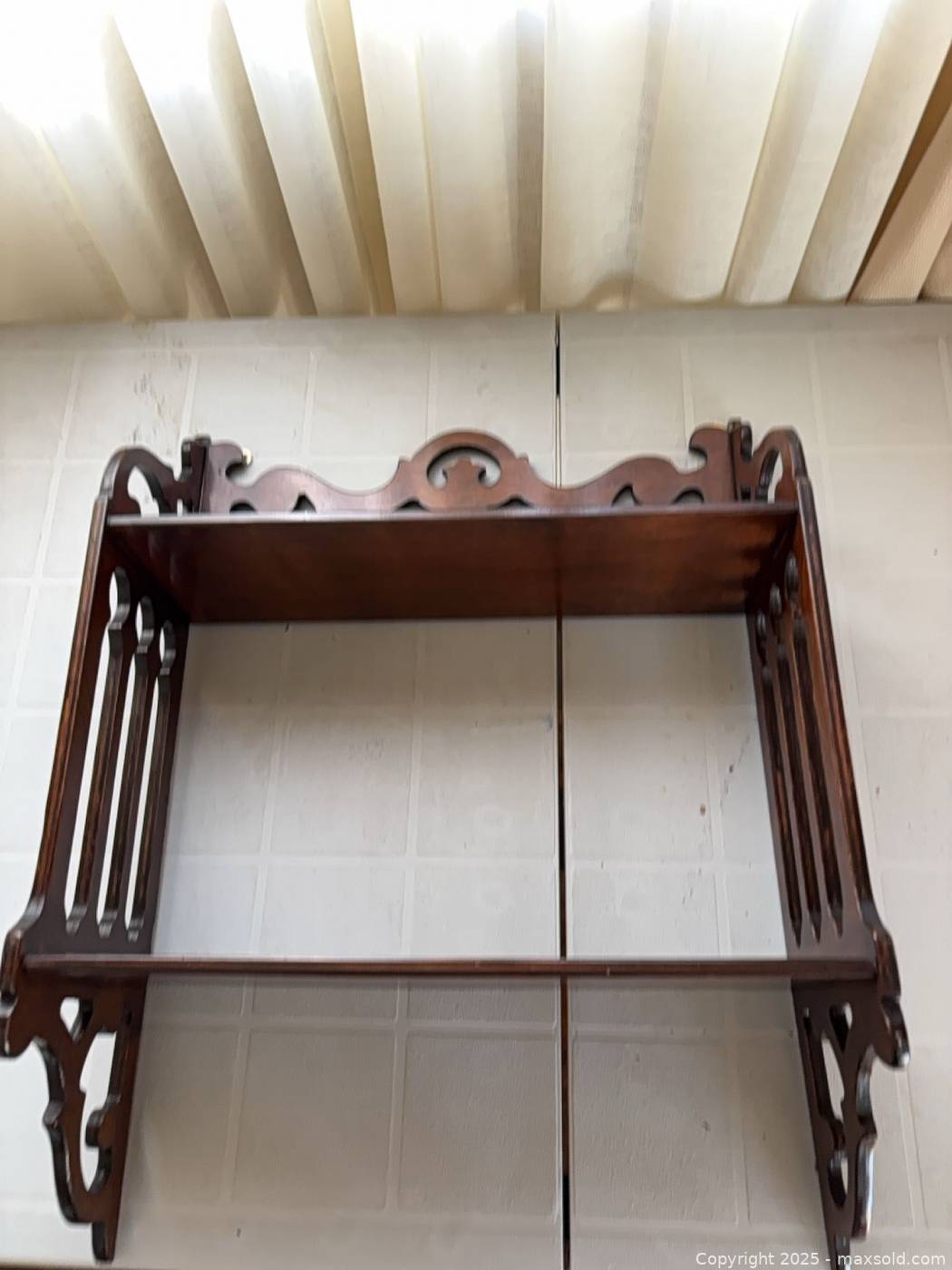 Wood wall display shelf with fretwork sides | Maxsold