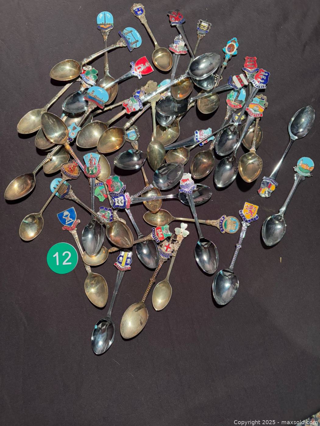 Vintage travel souvenir spoons collection | Maxsold