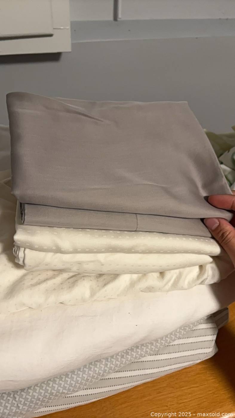Grey, white and green queen linens lot | Maxsold