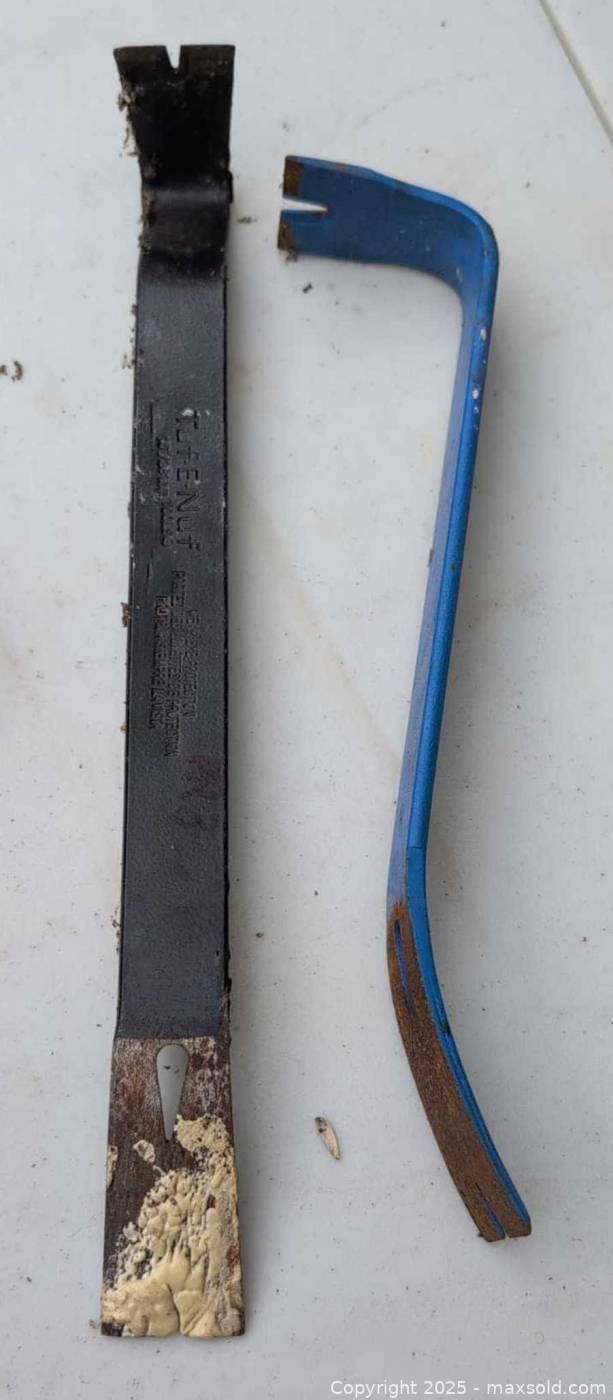Hammers Crowbars Hatchet & Pry Bars | Maxsold
