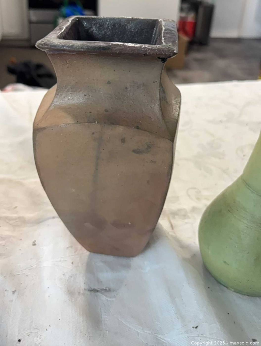 Homemade ceramic pots and vases | Maxsold