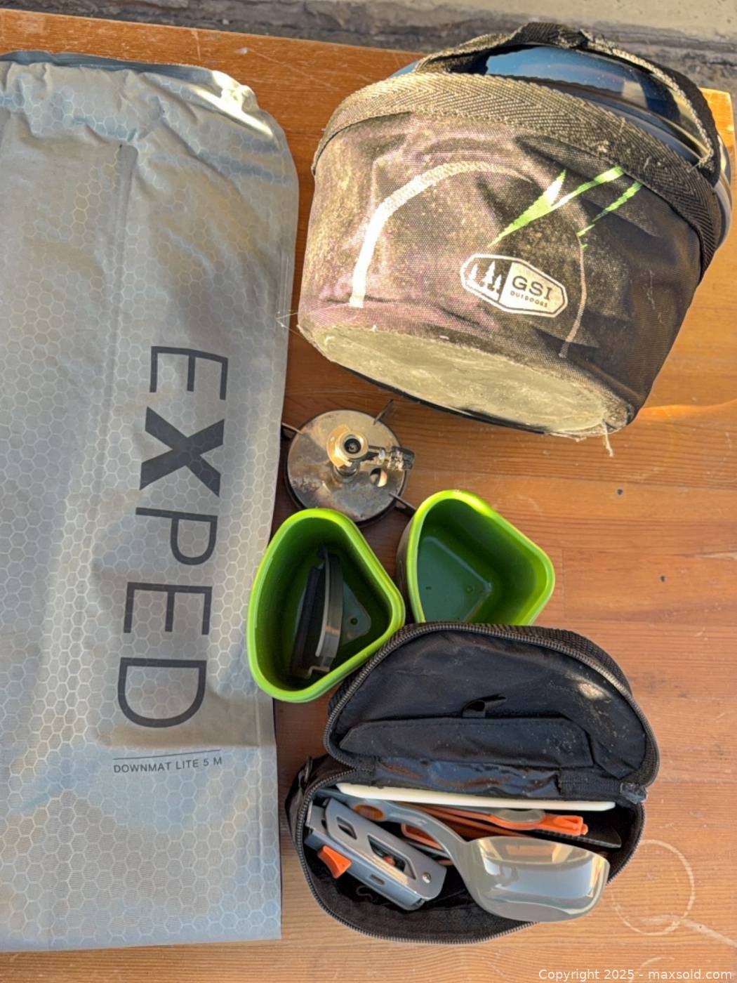 Camping And Backpacking Gear Bundle | Maxsold