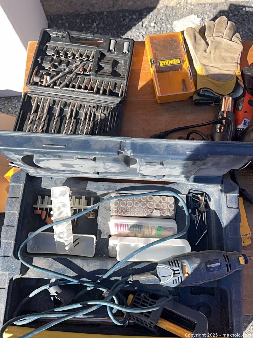 Hand Tools, Stud Finders, Heat Gun & Safety Gear | Maxsold