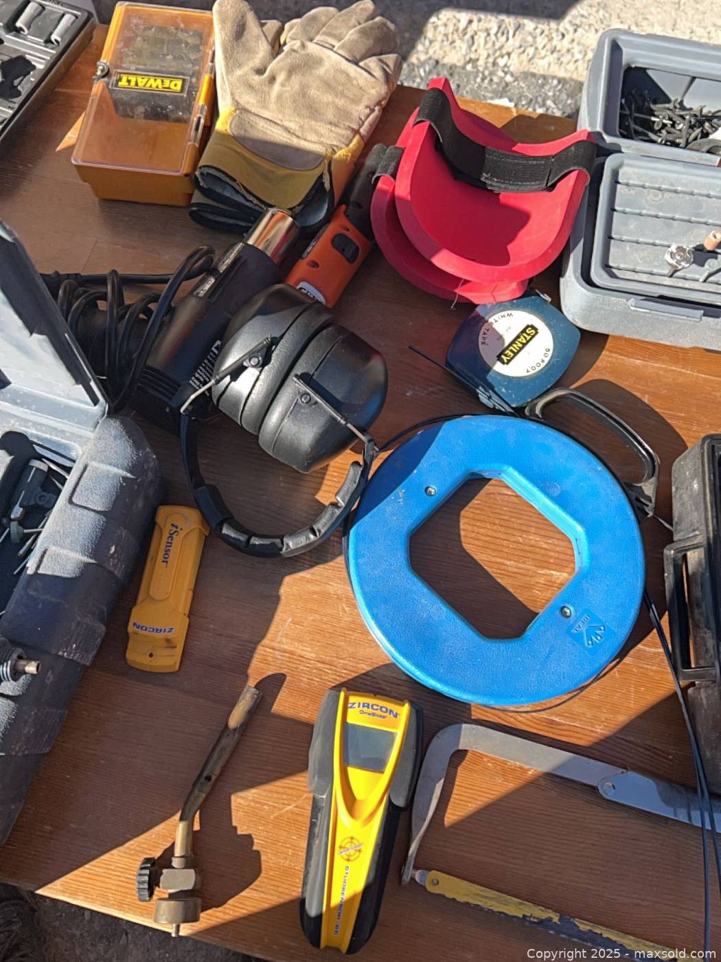 Hand Tools, Stud Finders, Heat Gun & Safety Gear | Maxsold