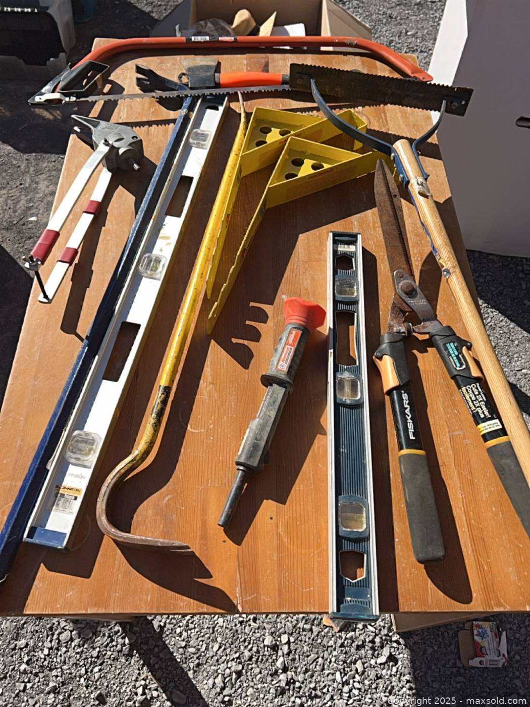 Mixed hand tools bow saw axe levels miter boxes | Maxsold