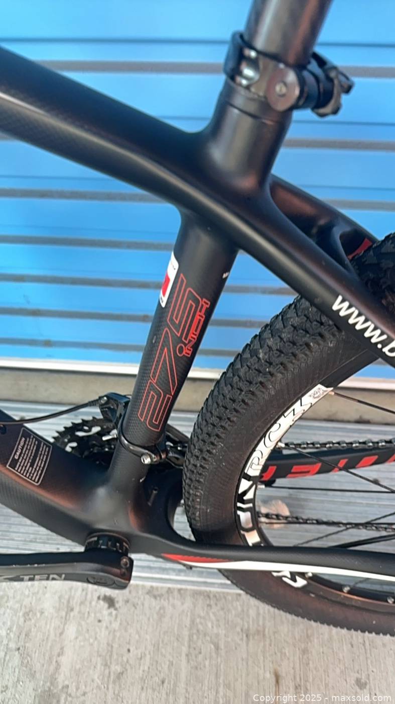 Beiou carbon fibre 27.5" mountain bike | Maxsold