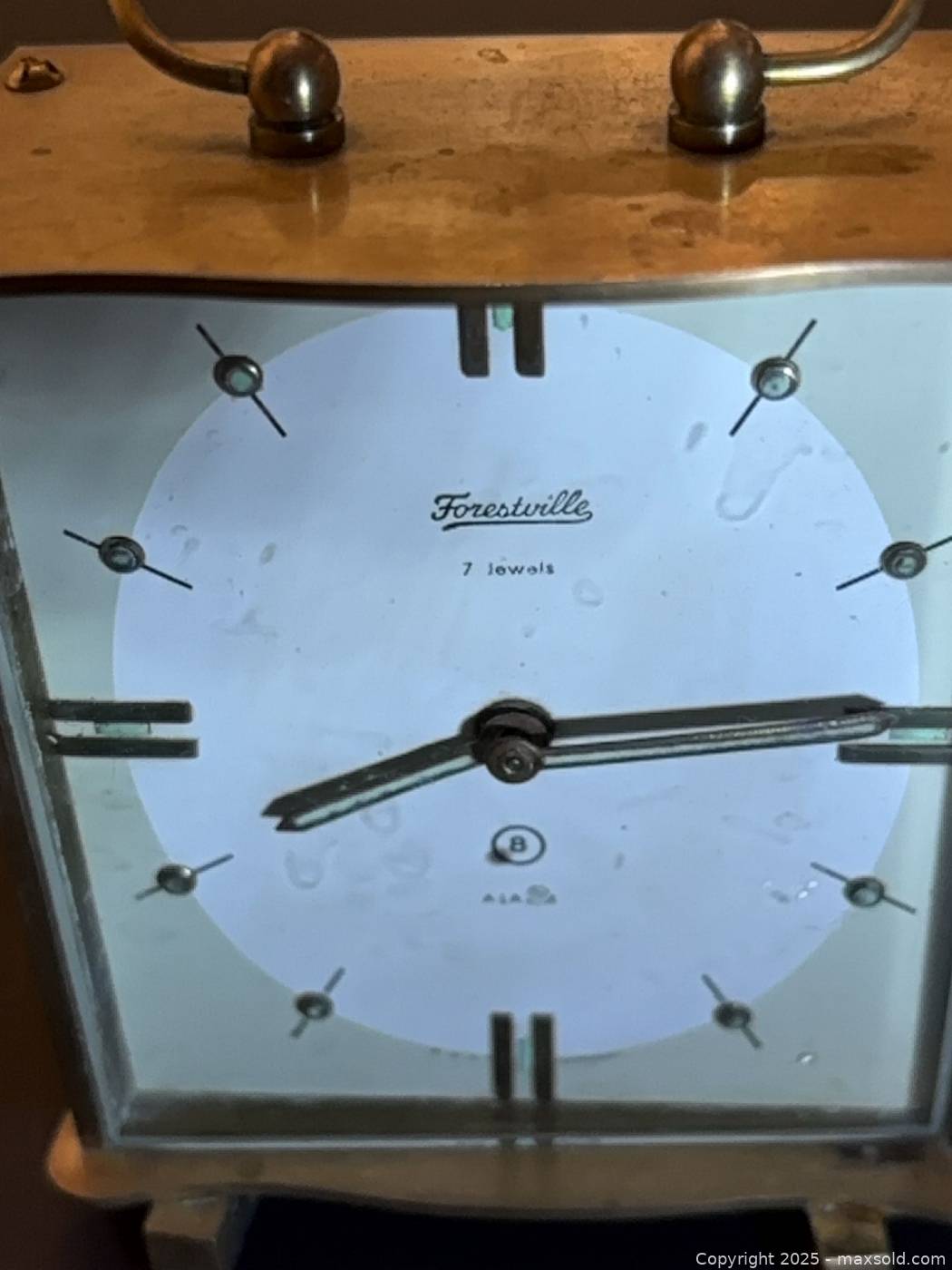 Forestville 7-jewel mechanical alarm clock | Maxsold