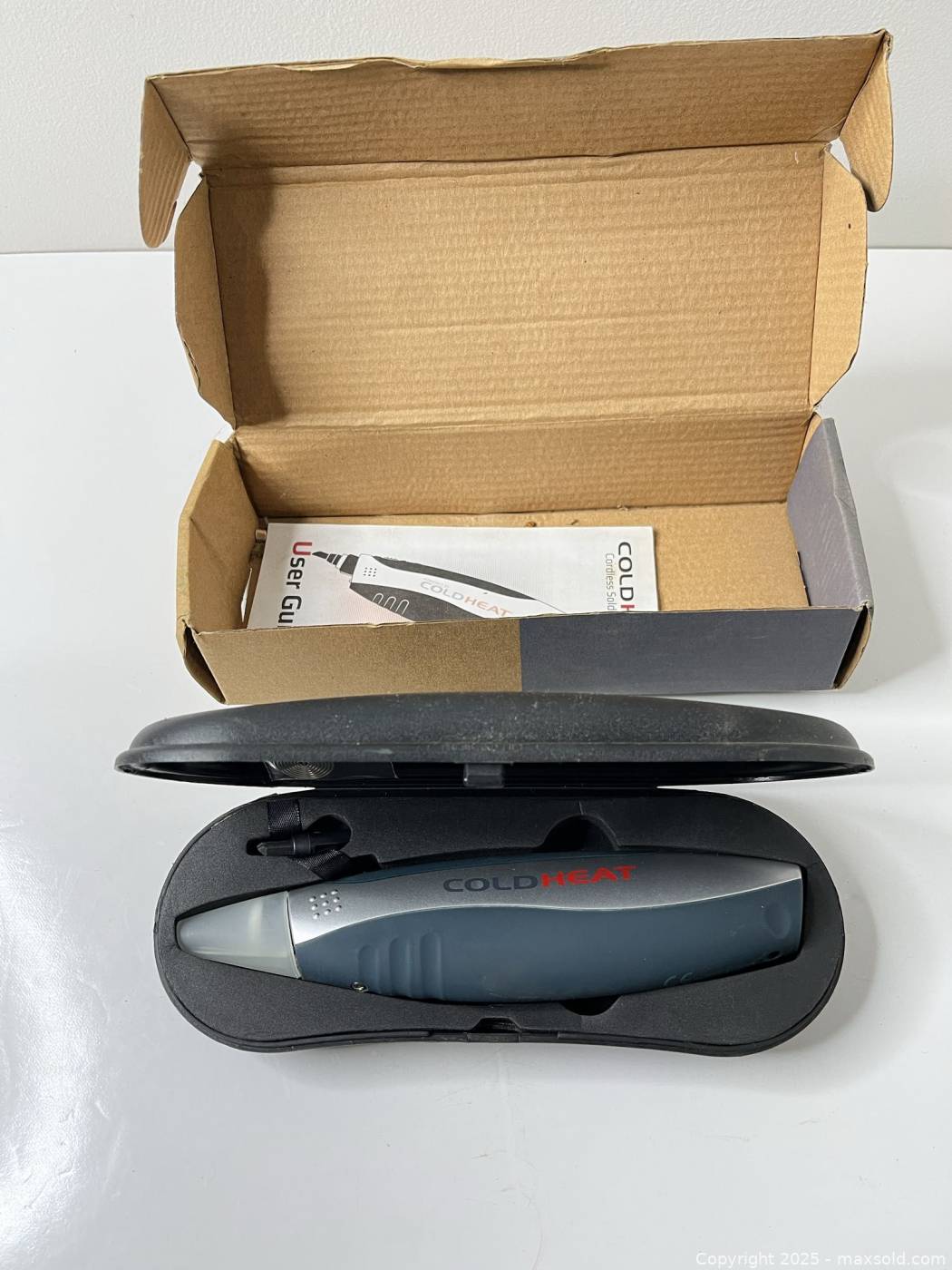 Cold Heat cordless soldering pen with case | Maxsold