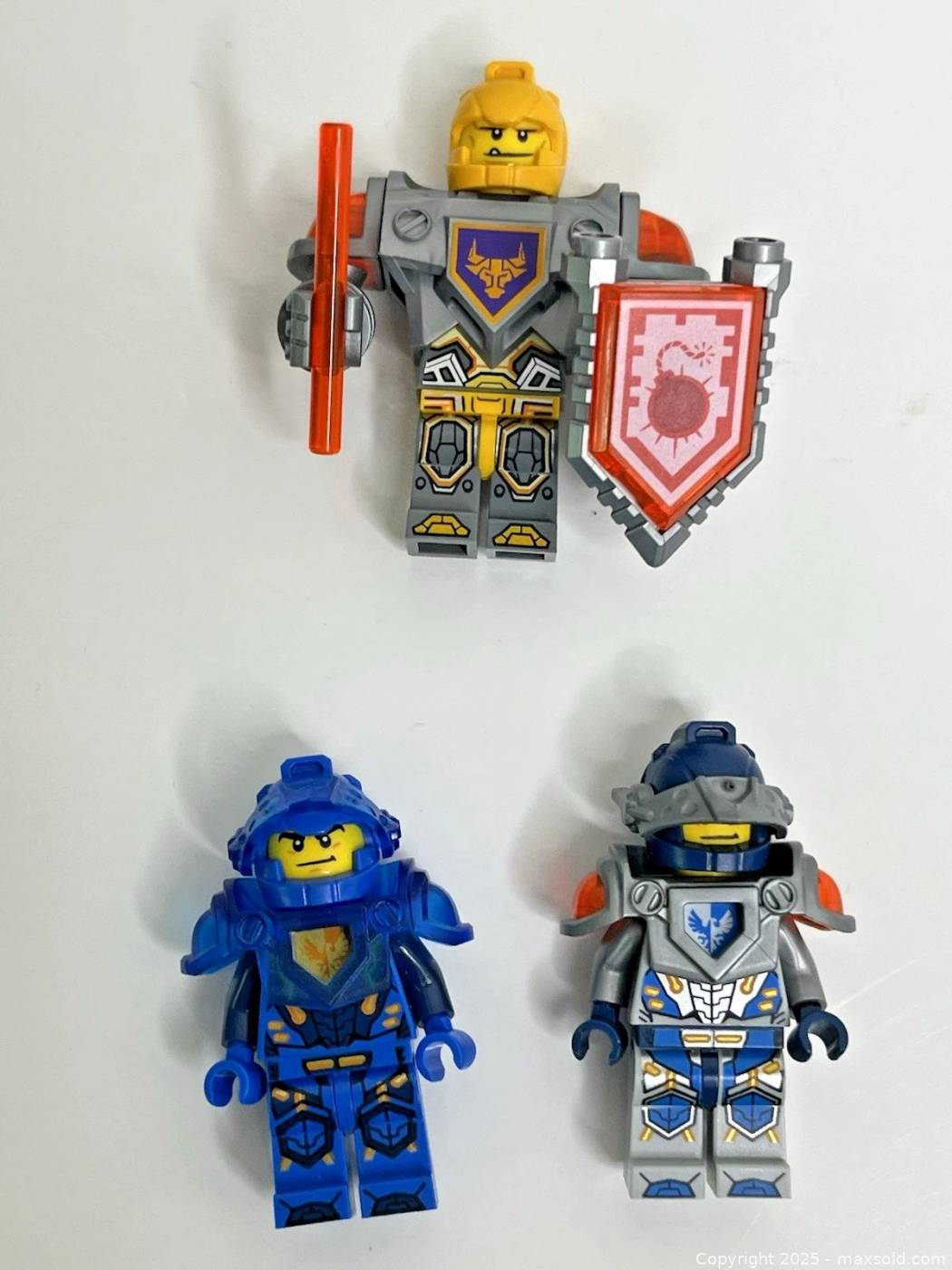 3 Lego Nexo Knights minifigures | Maxsold