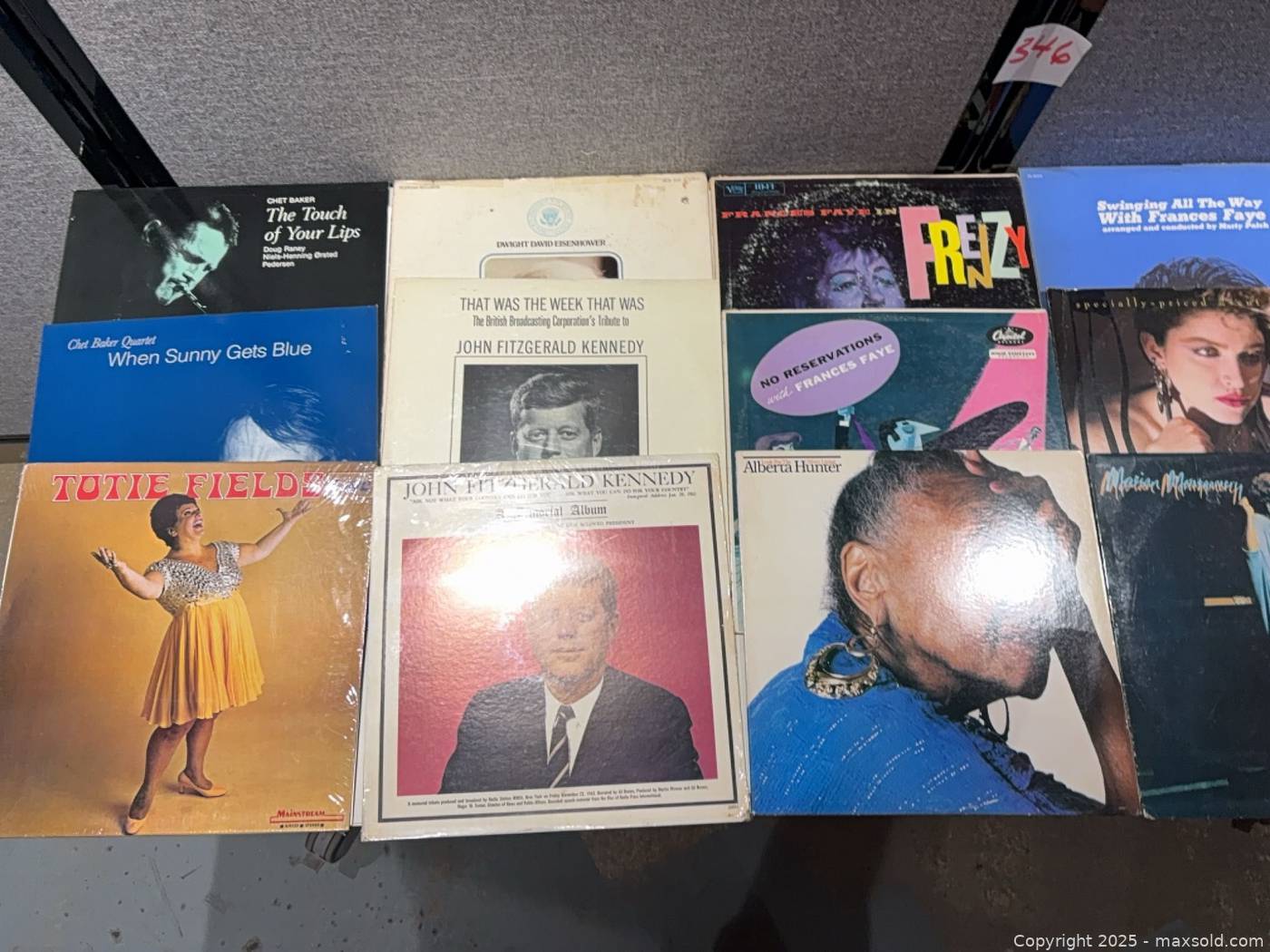 15 vintage 12-inch LP vinyl records | Maxsold