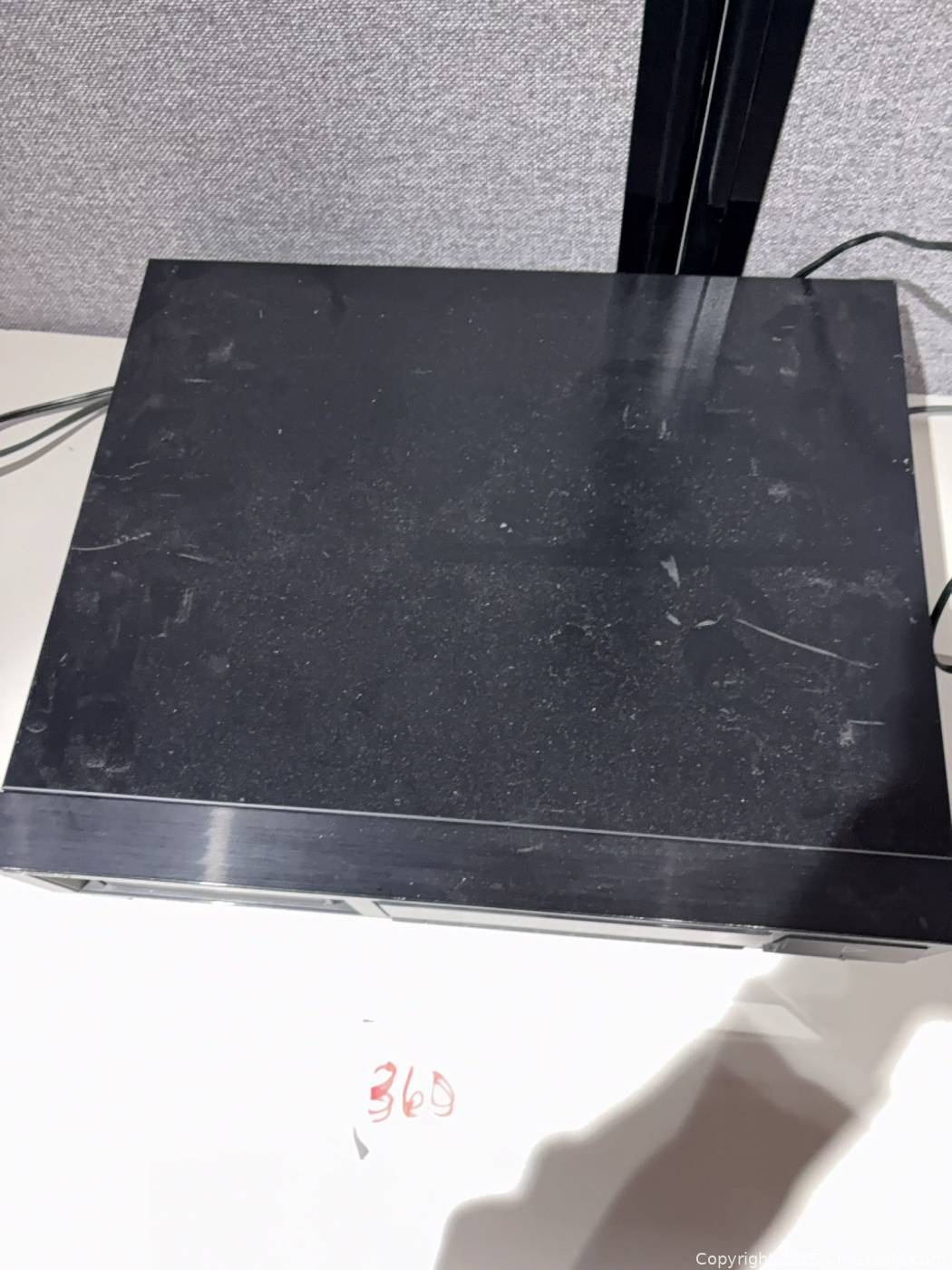 Sony CDP-C100 10-disc compact disc changer | Maxsold