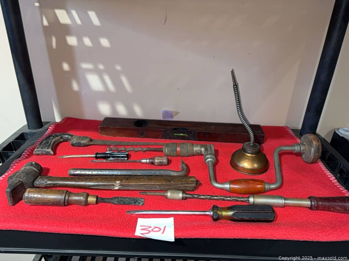 Vintage woodworking hand tools assortment 13 pcs | Maxsold