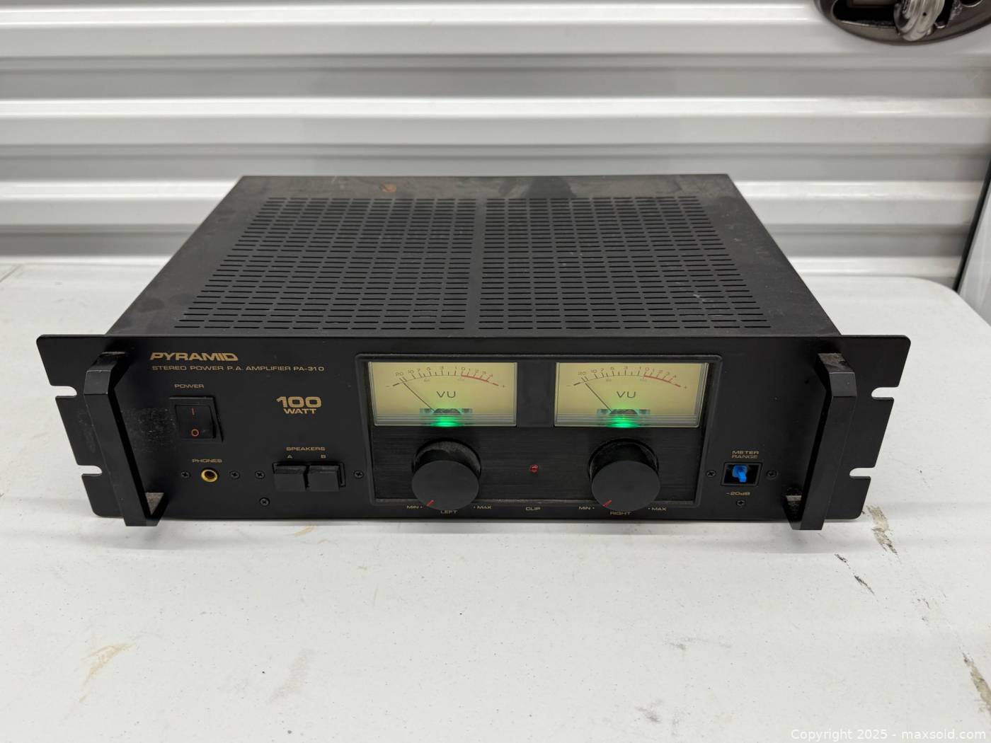 Pyramid PA-310 stereo power amplifier | Maxsold