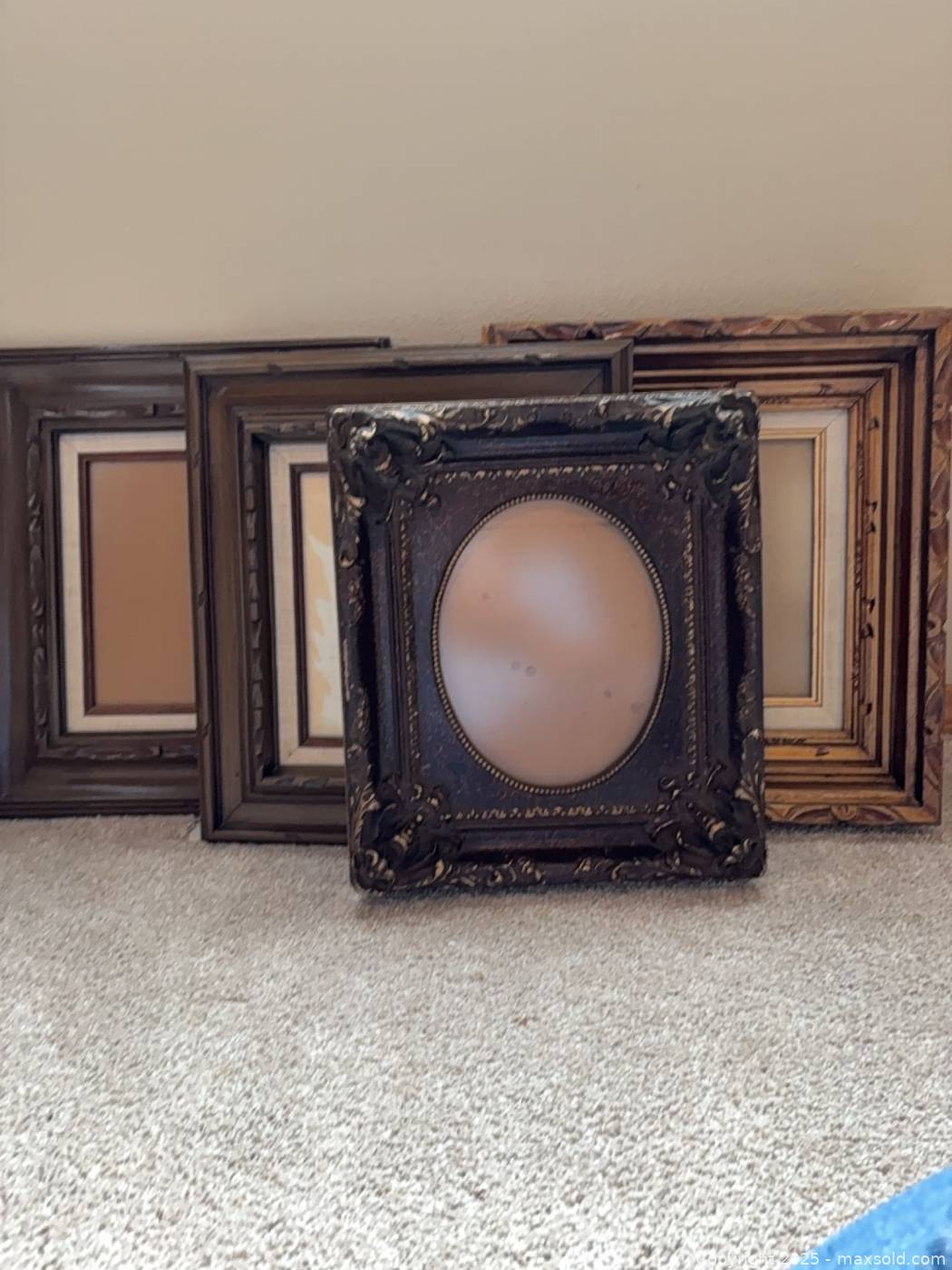 Five ornate picture frames | Maxsold