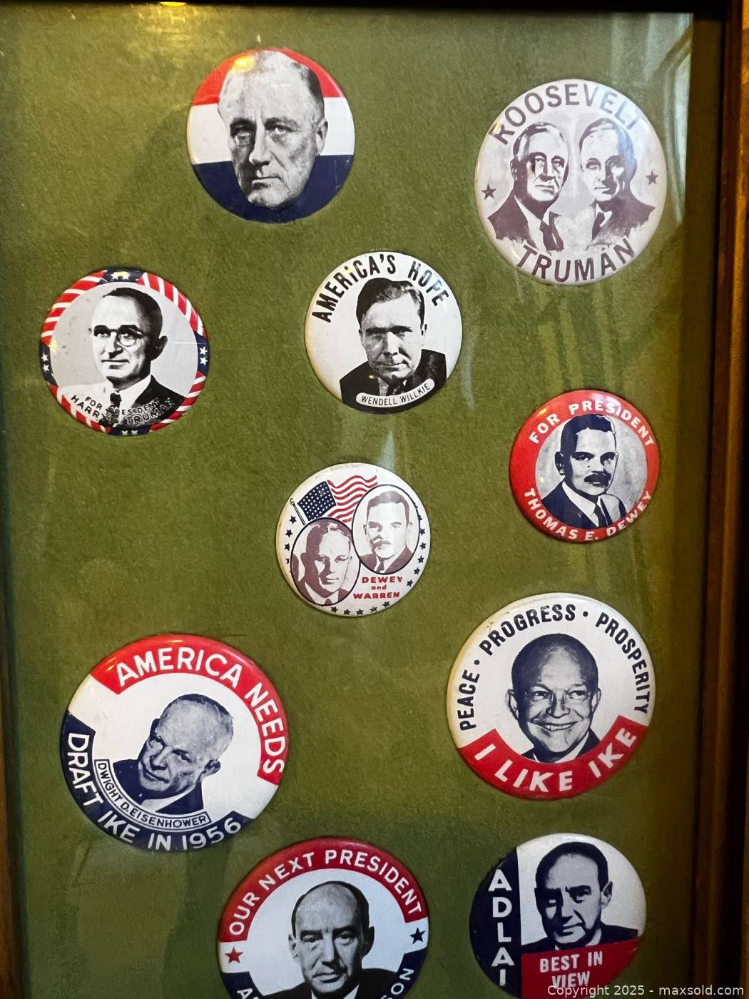 Framed collection vintage U.S. presidential campaign buttons | Maxsold