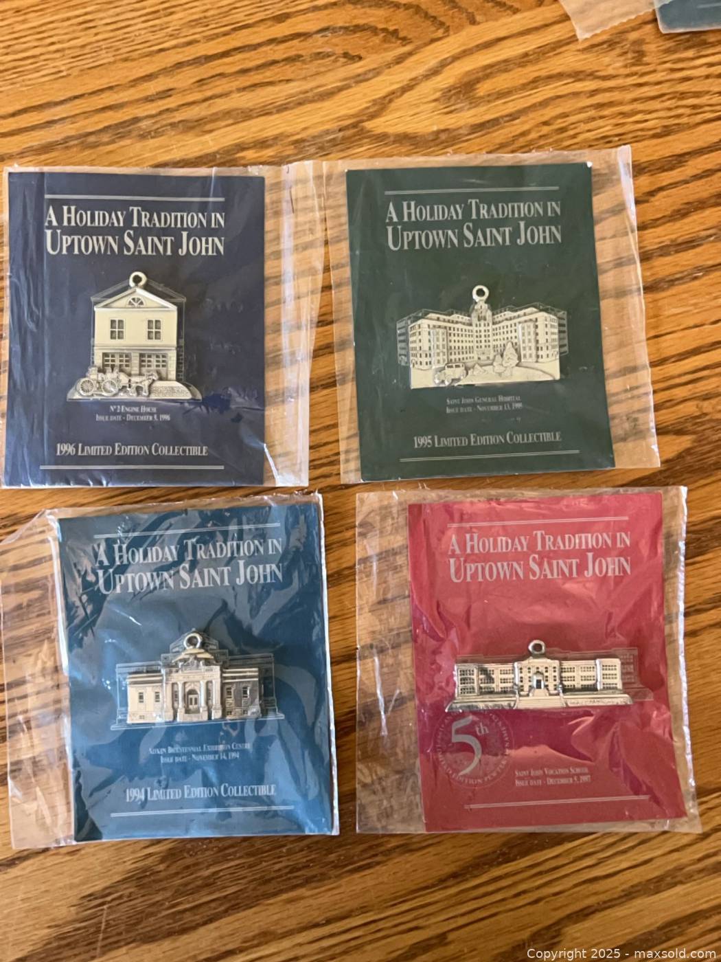 13in Carillon Spire Topper & Uptown Saint John Ornaments | Maxsold