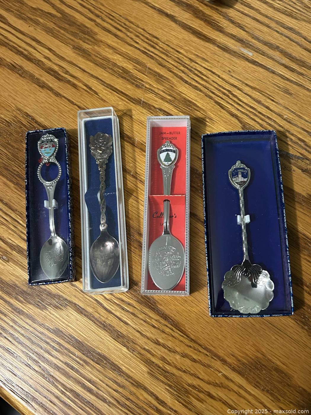 Silver plate collector and souvenir spoons assortment | Maxsold