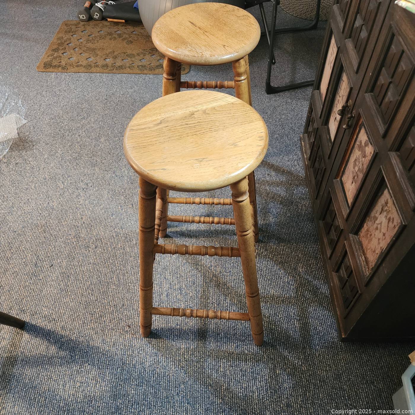 Pair of wooden spindle-leg bar stools | Maxsold