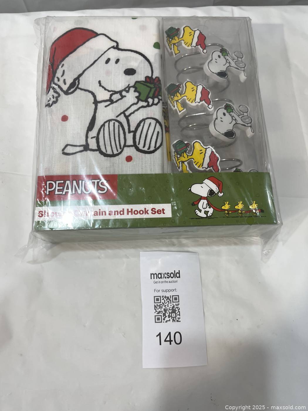 Peanuts Charlie Brown Christmas shower curtain and hook set 70" x 70 ...