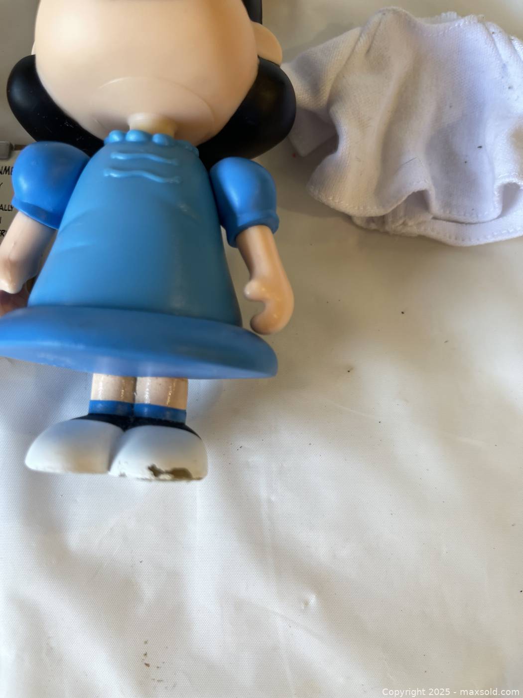 Memory Lane Peanuts Christmas Lucy & Schroeder Figures With Accessories ...