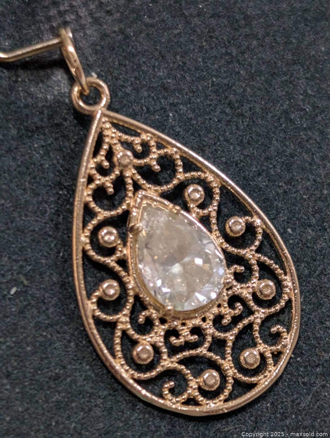 14K Gold Fancy Light Yellow Diamond Pendant 0.85ct | Maxsold