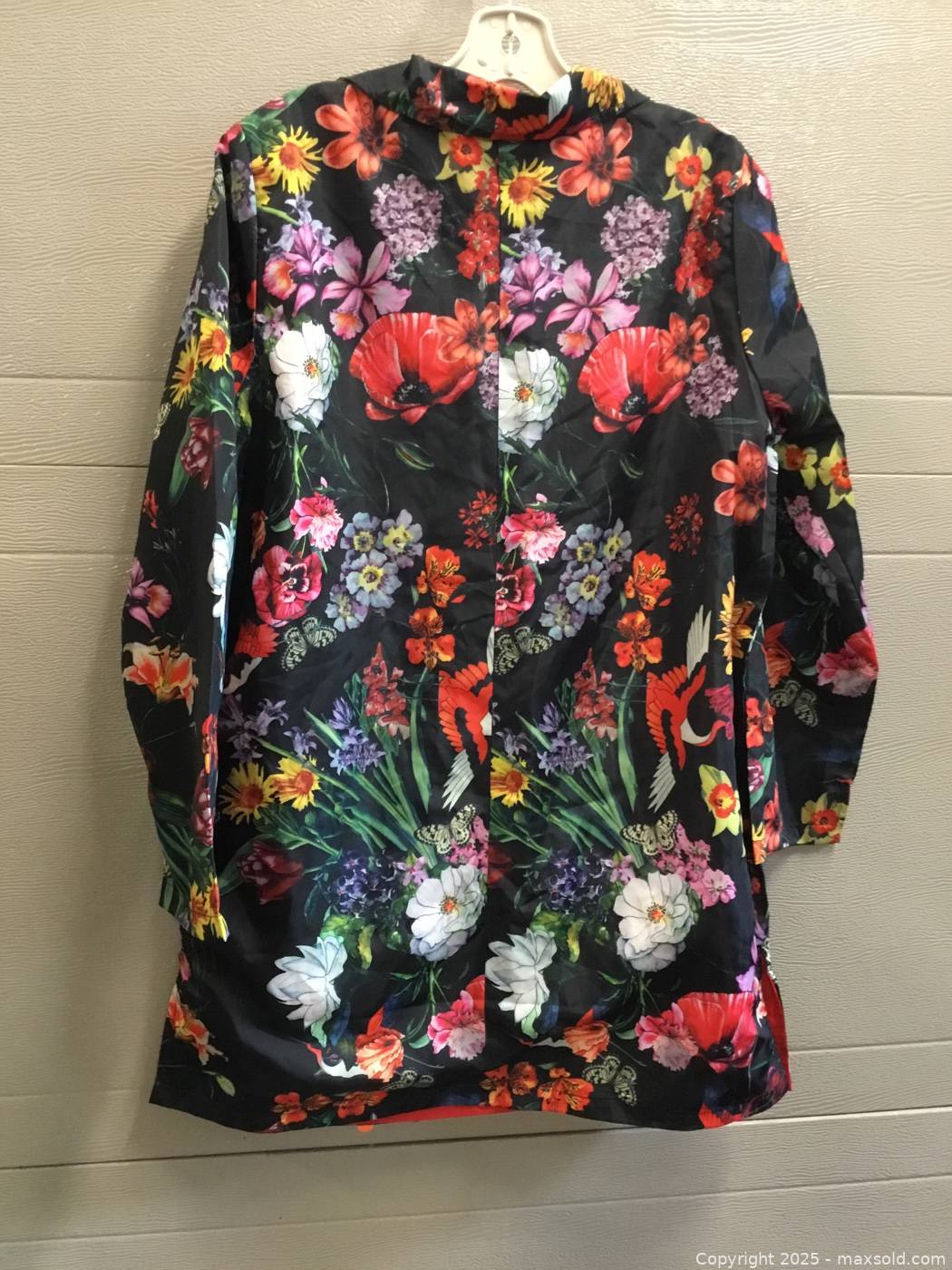Spanner reversible floral coat medium | Maxsold