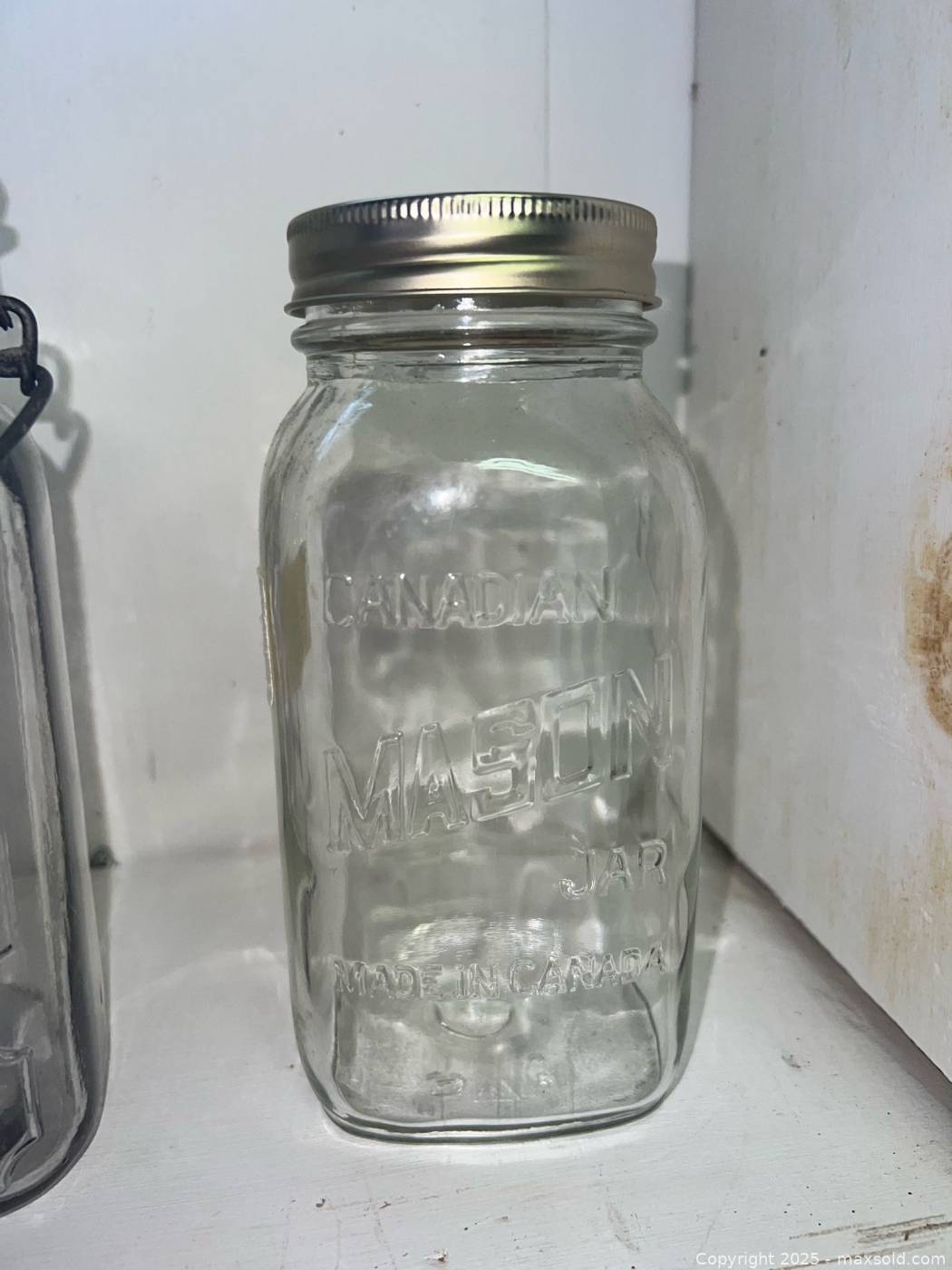 10 Canadian 16oz Mason Jars With Lids | Maxsold