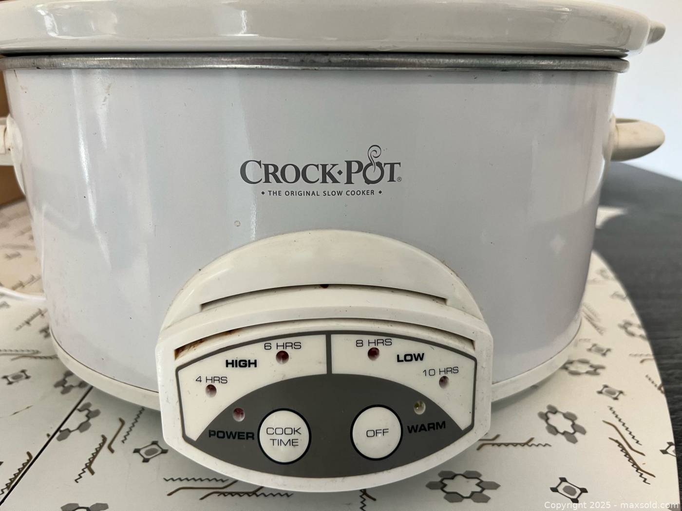 Crock-Pot 4-Quart White Slow Cooker | Maxsold