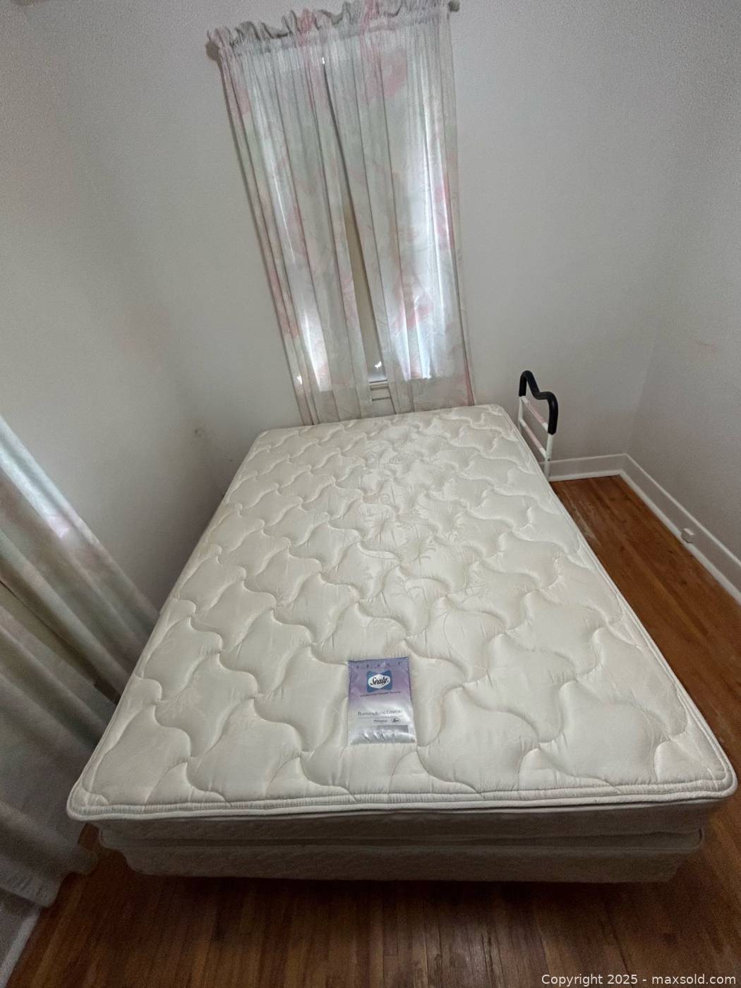 Queen mattress, box spring and assist rail | Maxsold