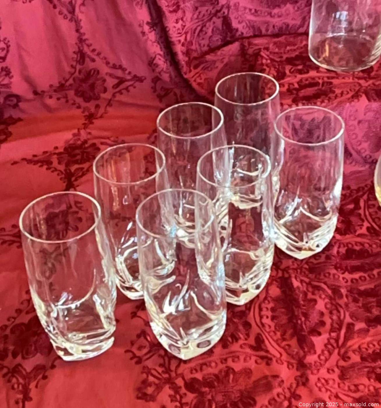 Drinking Glasses, Pitchers And Glass Containers | Maxsold
