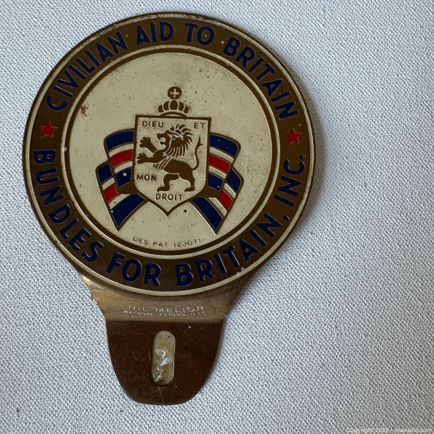WWII Bundles for Britain car licence badges | Maxsold