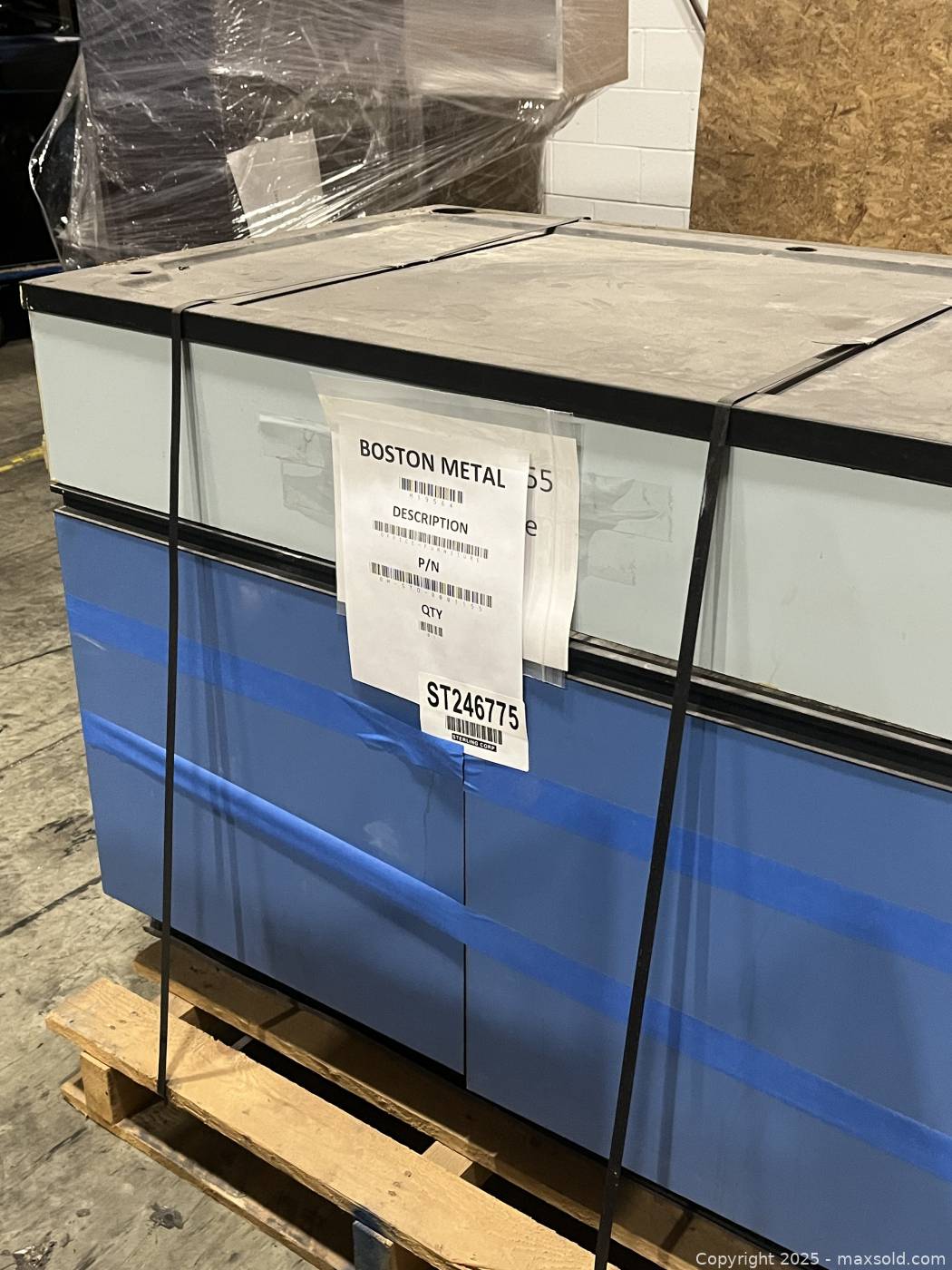 Metal and laminate lab benches, 2 pcs | Maxsold