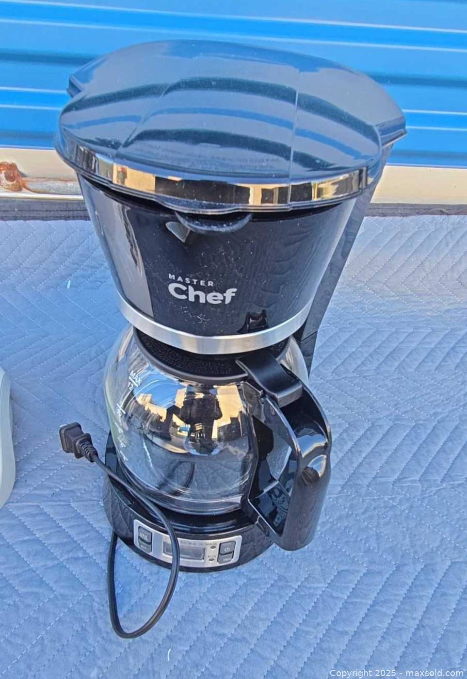 Master Chef coffee maker, slow cooker, Oster blender, Salton warming ...