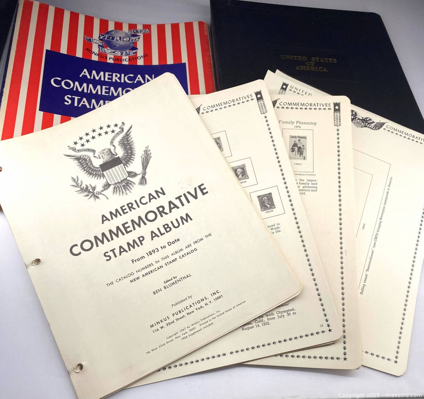 Minkus Stamp Album Binder, Dust Cover & Empty Pages | Maxsold