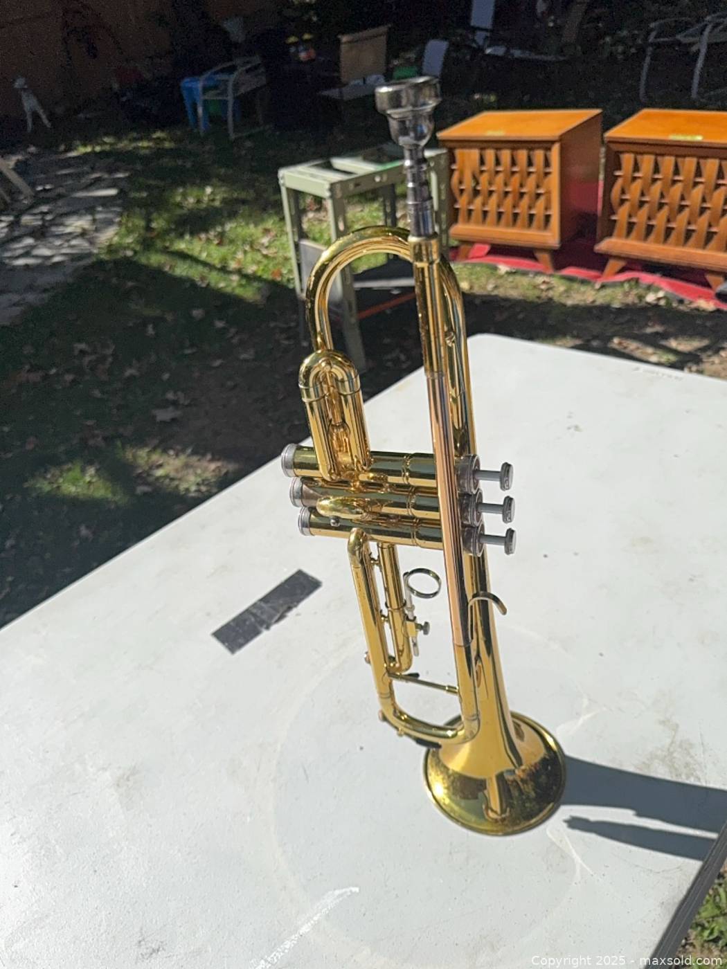 Conn 20B trumpet serial 6901360 | Maxsold
