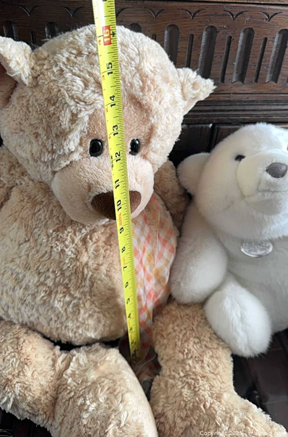 Pair of Gund plush teddy bears 15" tan, 12" white | Maxsold