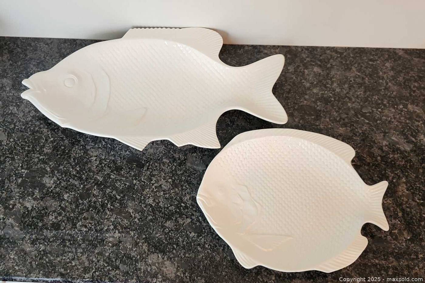 Pair of Ceramic Fish-Shaped Serving Platters | Maxsold