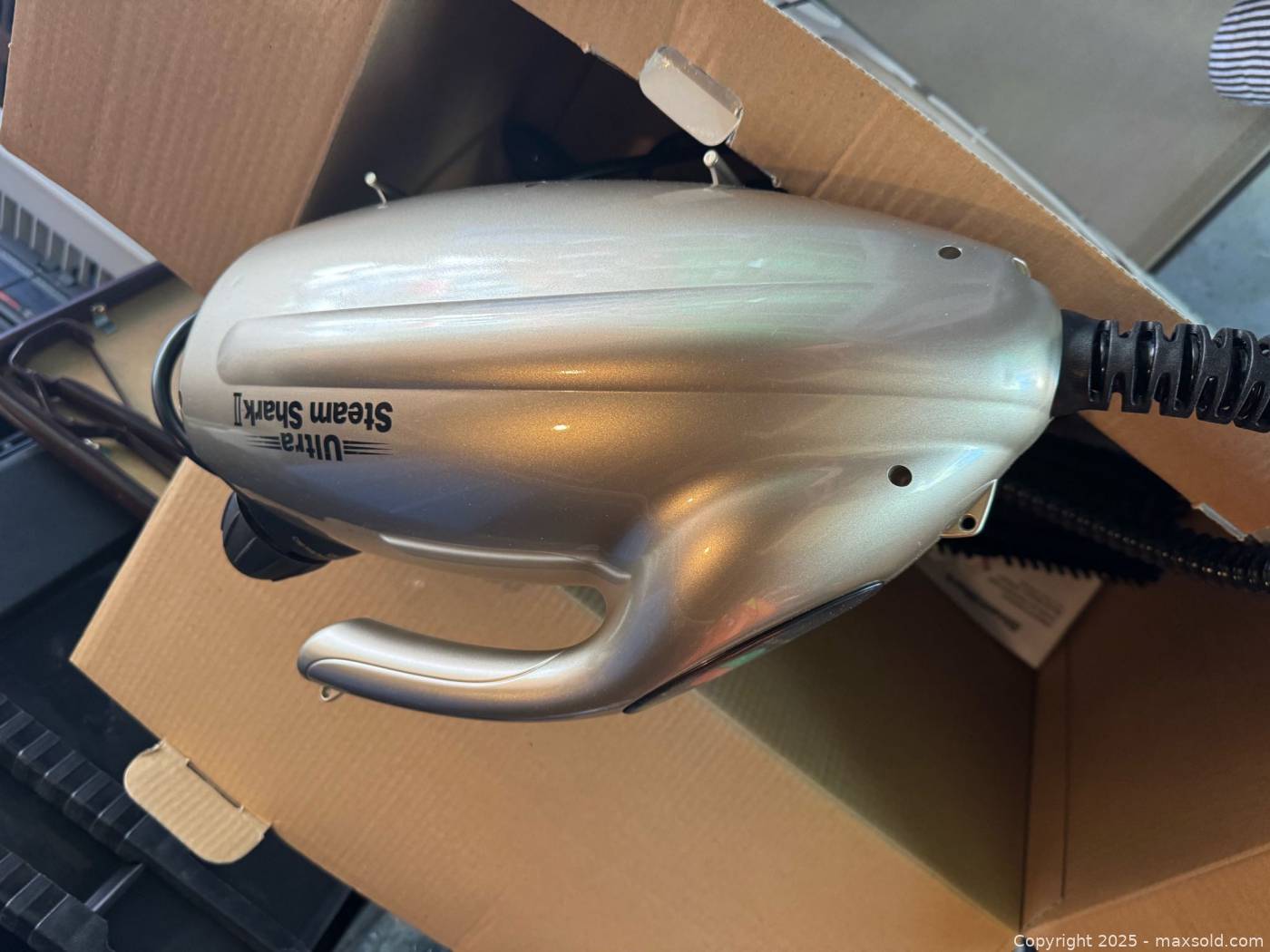 Shark Ultra SteamShark II steam cleaner EP908EF | Maxsold