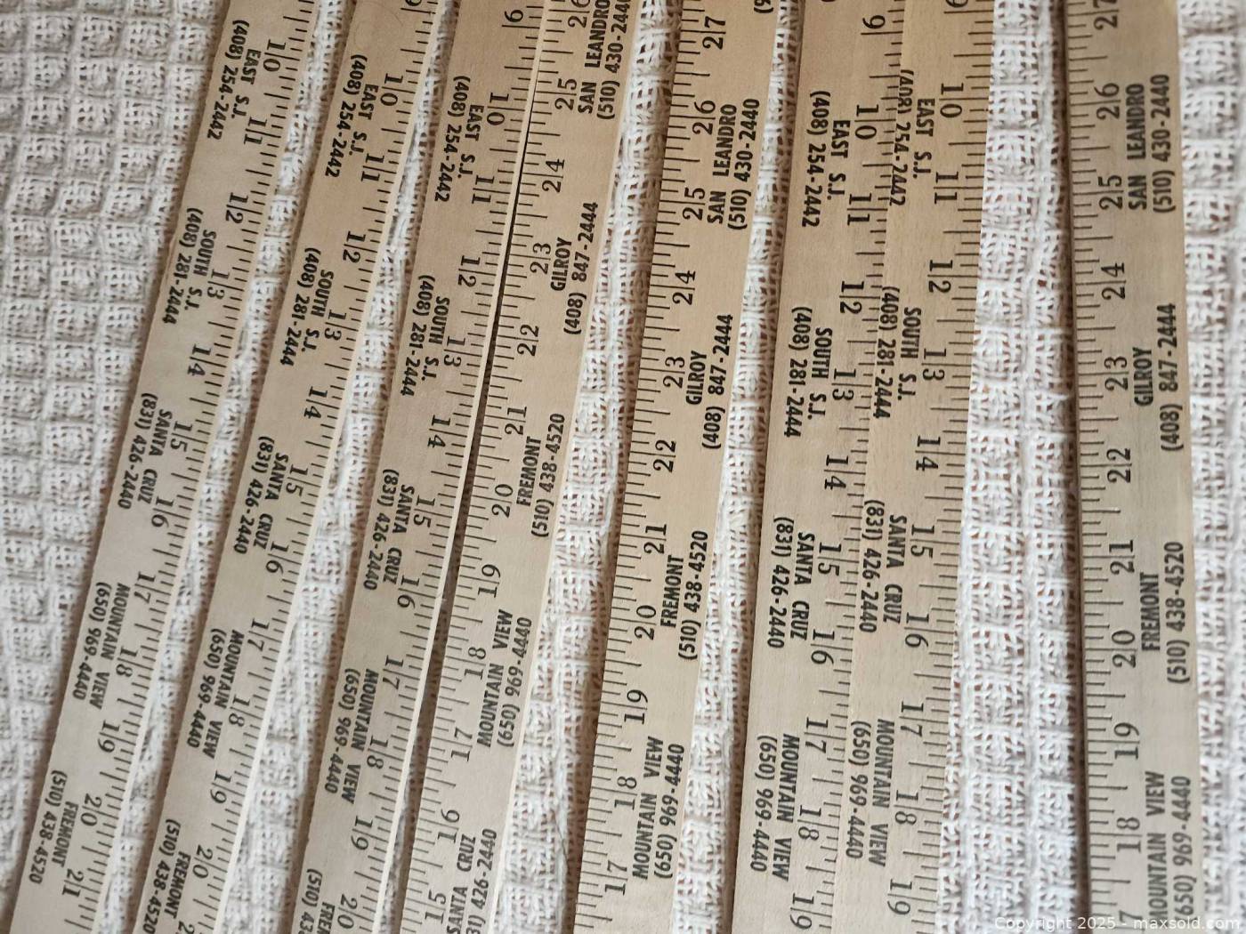 8 Bay Area advertising wooden yardsticks | Maxsold