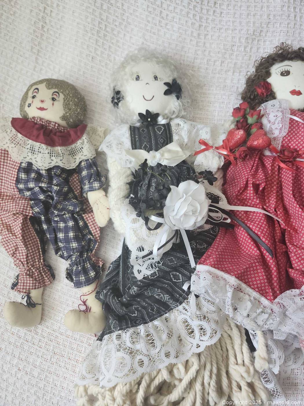 Vintage cloth rag dolls and clown dolls | Maxsold
