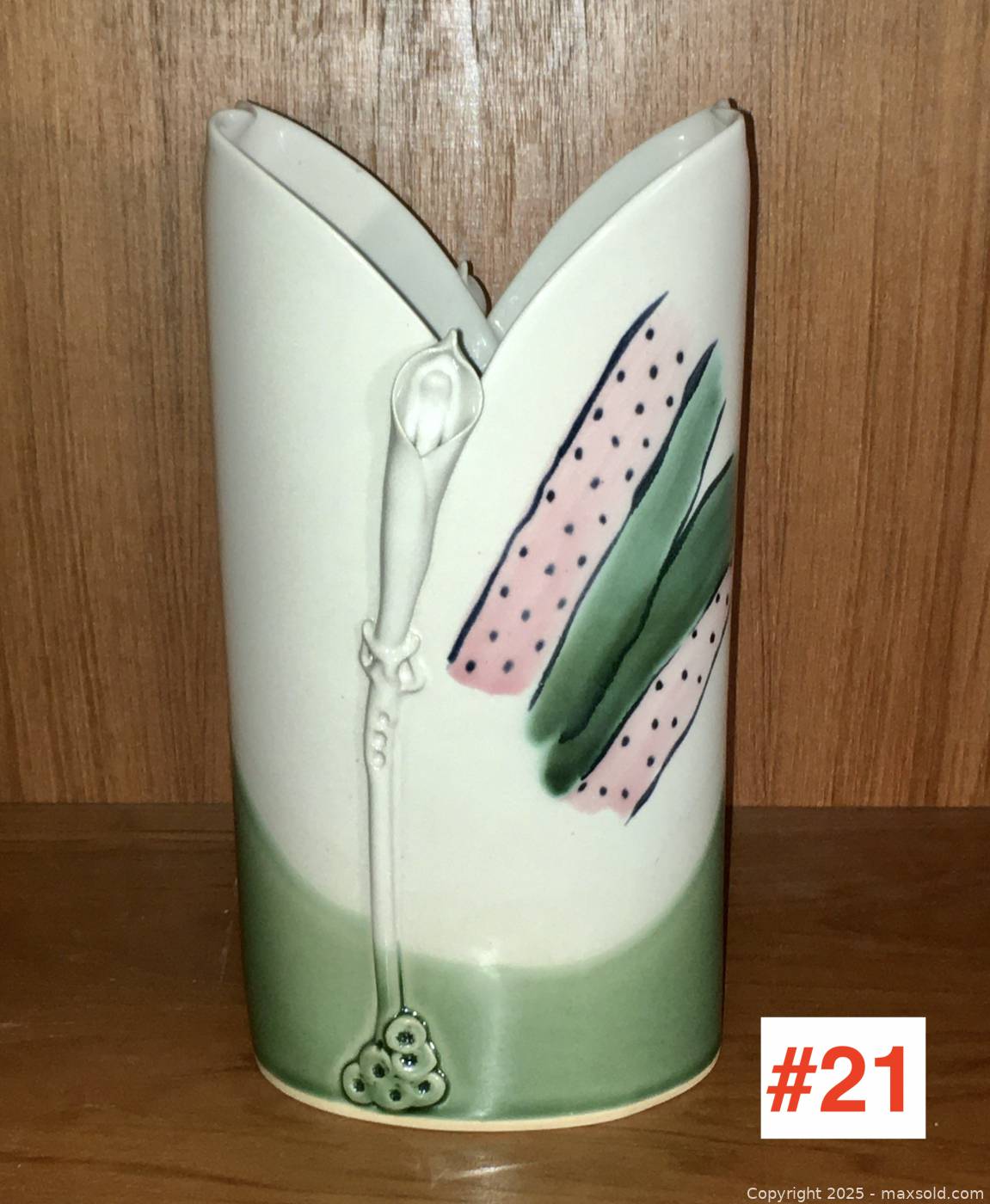 Nancy Hilborne Canadian art pottery vase | Maxsold