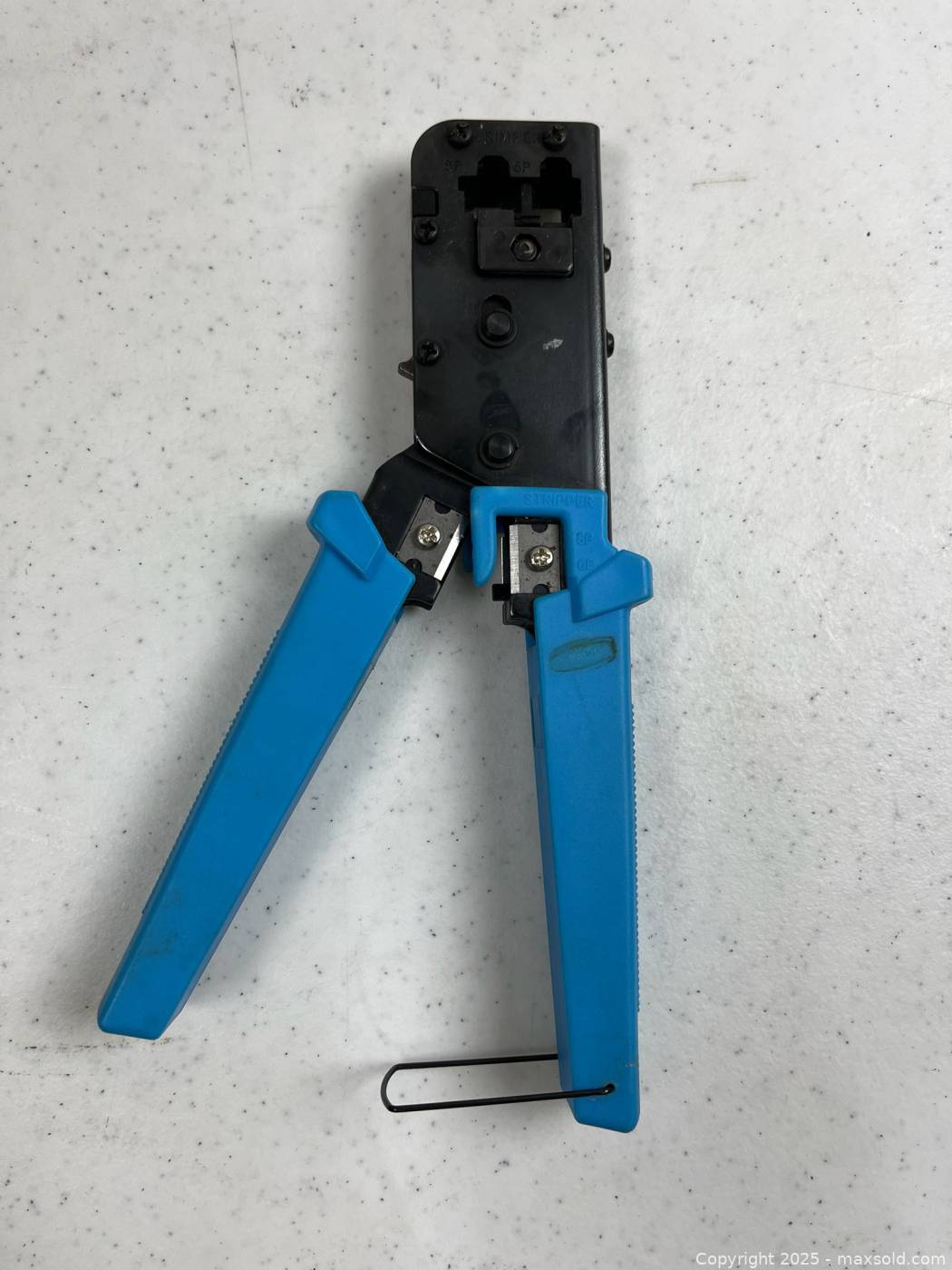 Modular plug crimping tool for telecom/network connectors | Maxsold