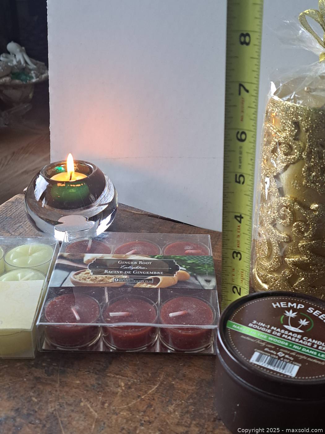 Candle assortment with massage candle | Maxsold