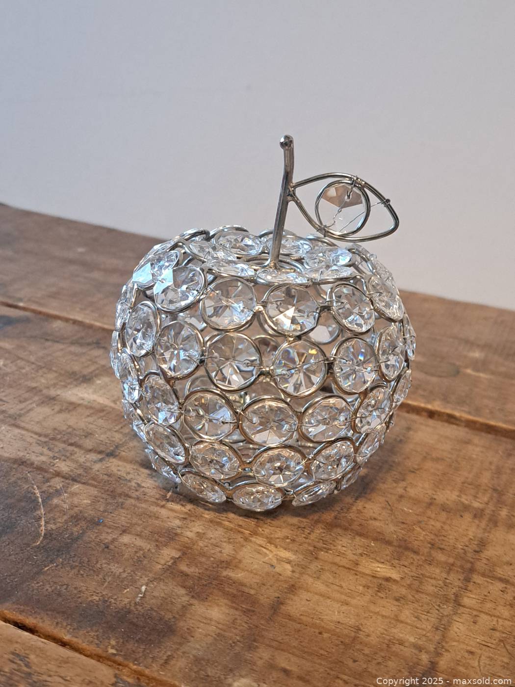 Crystal rhinestone apple decor 5 in | Maxsold