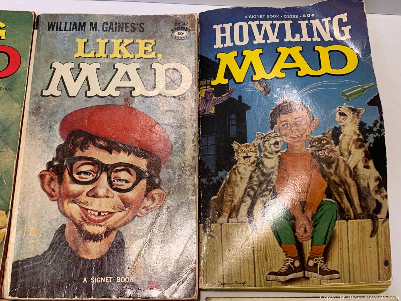 8 vintage MAD Signet mass-market paperbacks | Maxsold