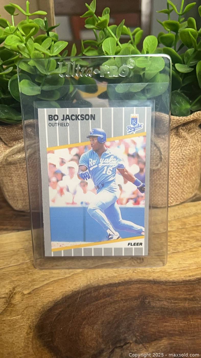 1989 Fleer Bo Jackson Baseball Card | Maxsold