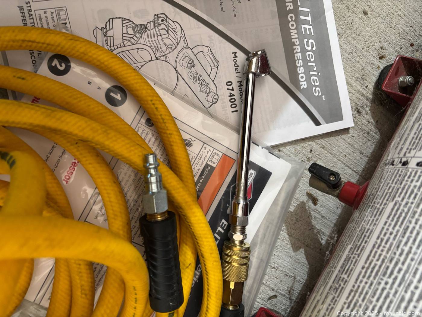 Briggs & Stratton Elite Series 4-Gallon Air Compressor | Maxsold