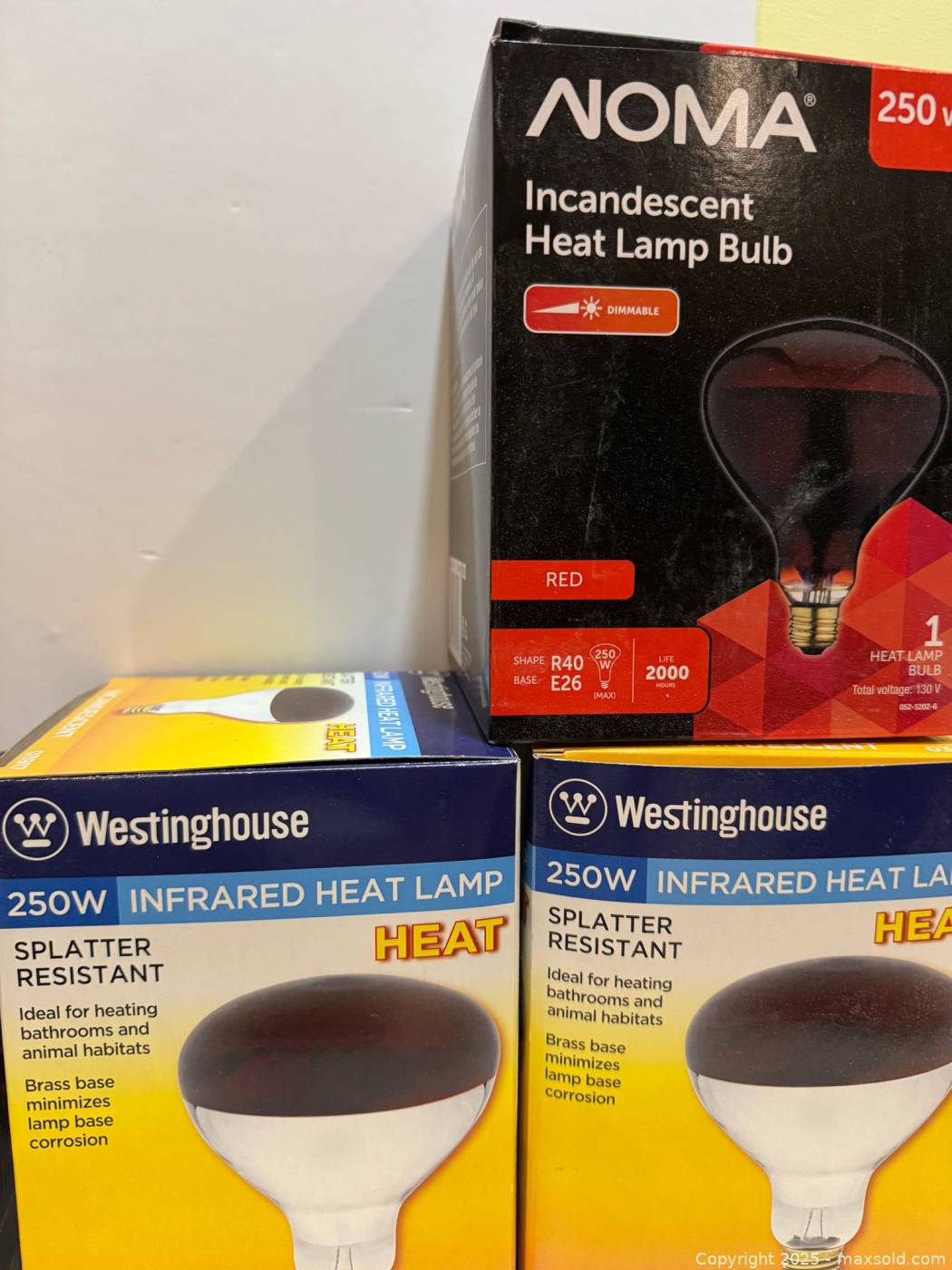4 red infrared heat lamp bulbs 150W & 250W | Maxsold