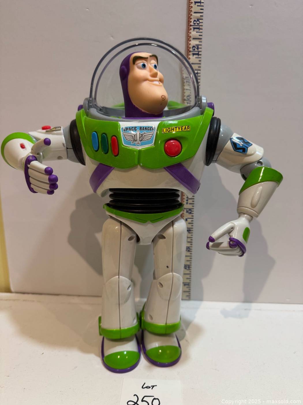 Talking Buzz Lightyear action figure | Maxsold