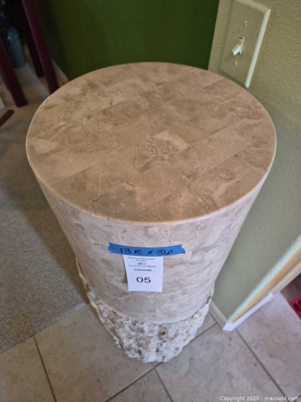Marquis Collection Beverly Hills Stone Pedestal | Maxsold